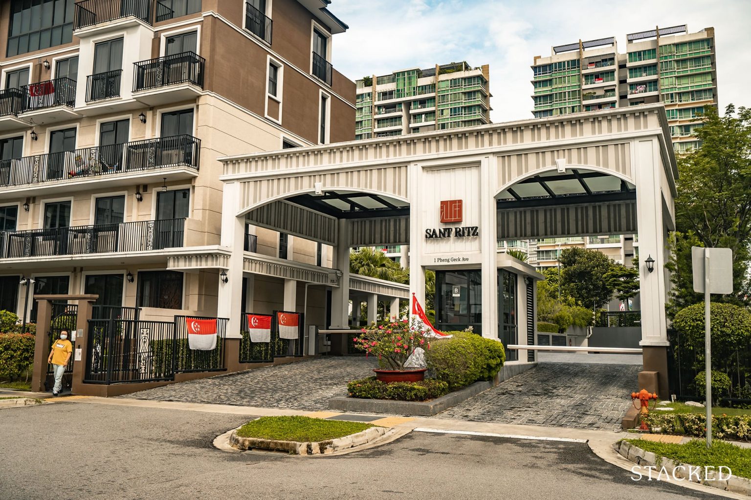 Sant Ritz Review: Super Convenient Location If You Like The Design