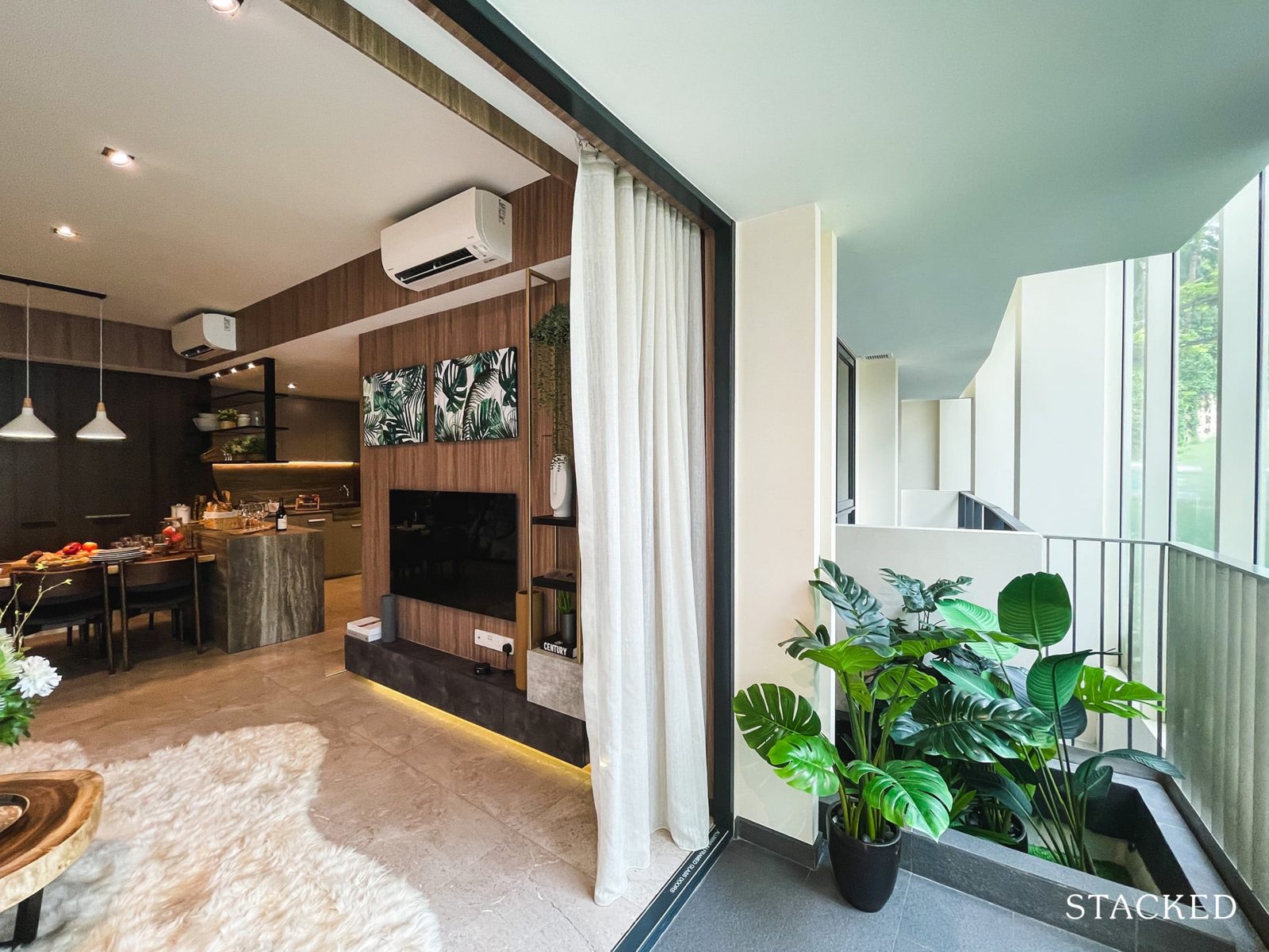 One Pearl Bank Review: Impressive Architecture, Great Location, But ...