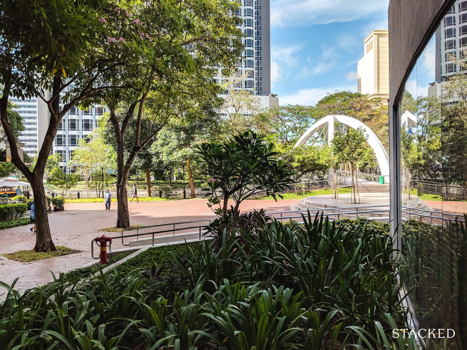 Rivergate Condo Review: Best riverfront condo in River Valley?