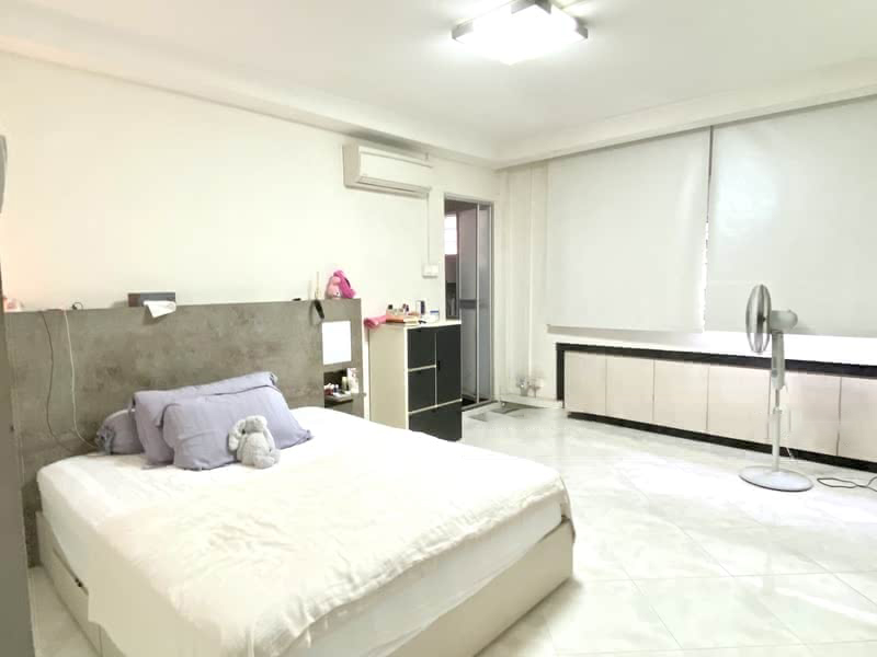 5 Spacious HDB Units Above 1,600 Sqft