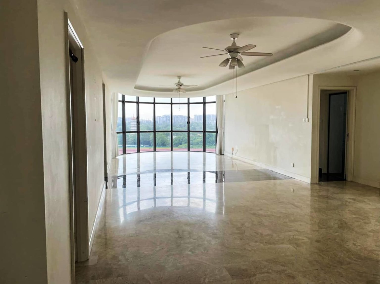 I've Lived At Parc Oasis For 22 Years: Here's My Review Of What It's ...