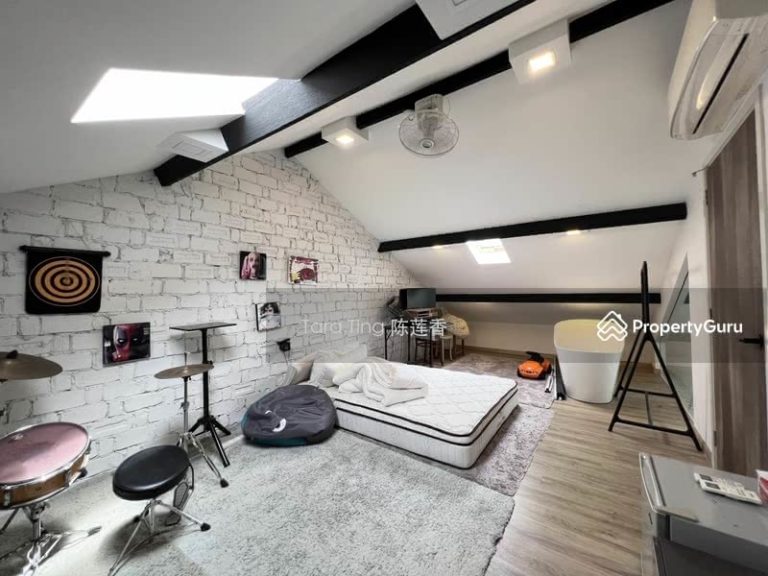 5 Unique Walk-Up Apartments That Are Very Nicely Renovated