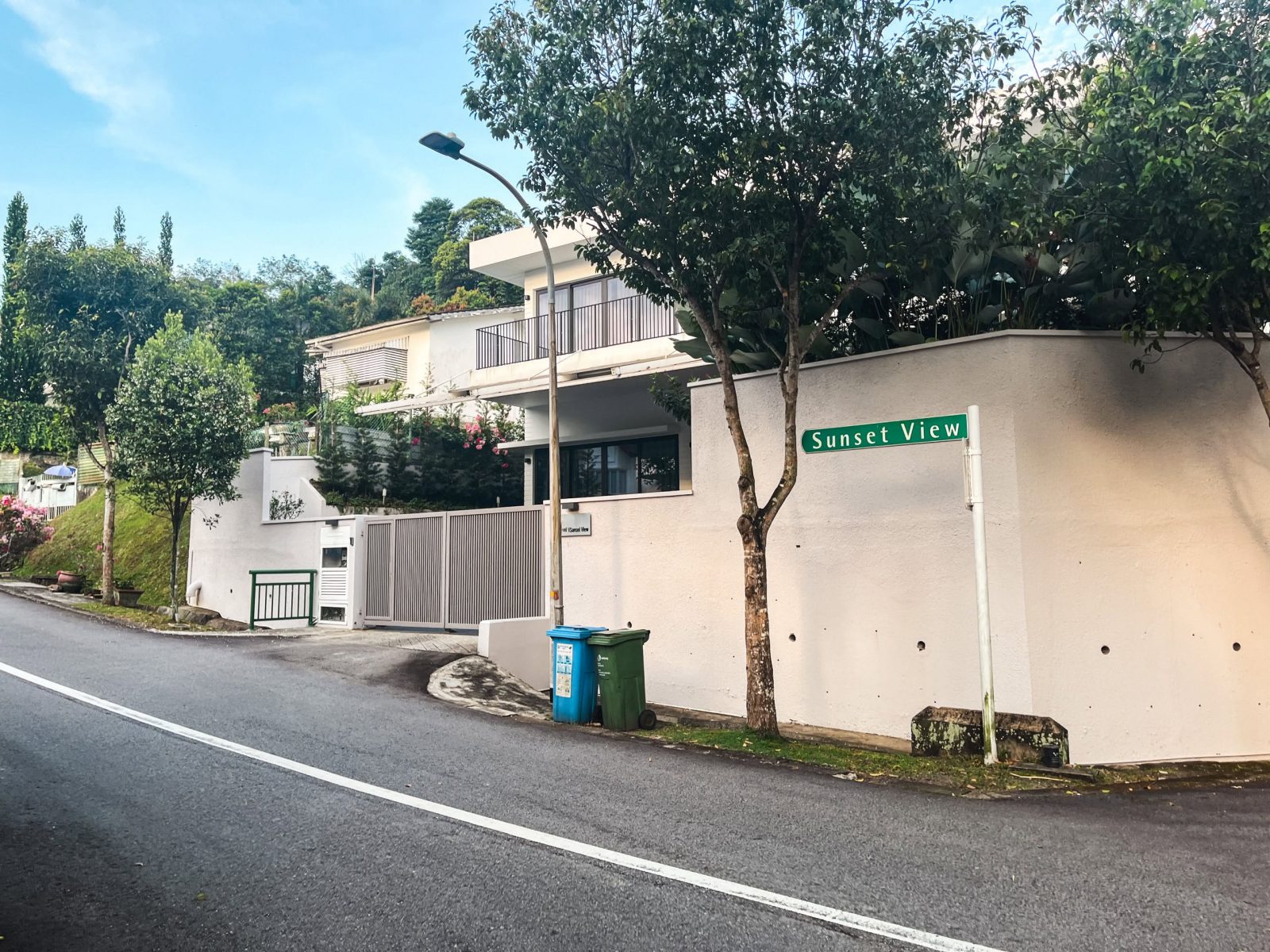 Touring A Private And Quiet Freehold Landed Estate At Sunset View